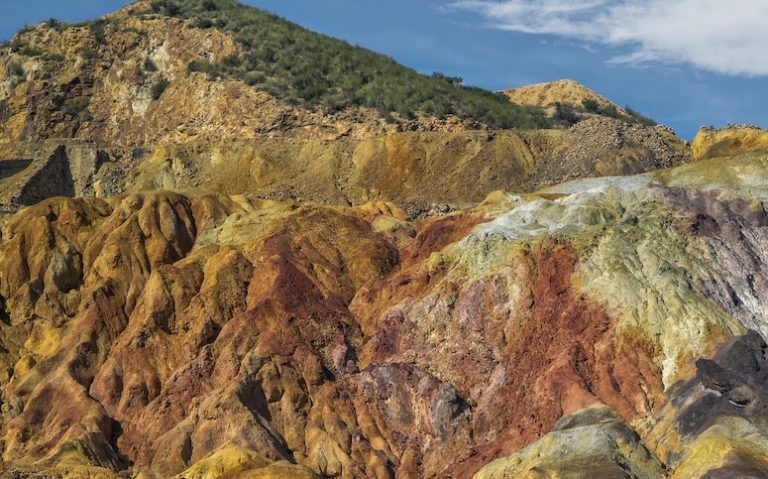 Natural Turquoise Mines & Locations | Southwest USA - RareGoldNuggets.com